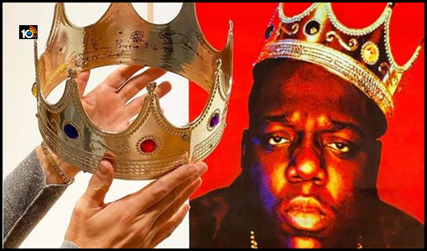 ప్రపంచంలో ఫస్ట్ టైమ్..రూ. 43 లక్షలు పలికిన ప్లాస్టిక్ కిరీటం ...