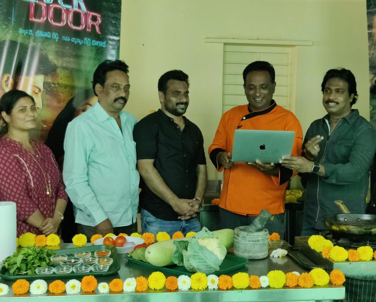నోరే ఊరేలా కూరే కావాలా సాంగ్ Sanjay Thumma Back Dore Movie Sanjay Thumma Launches Nore 