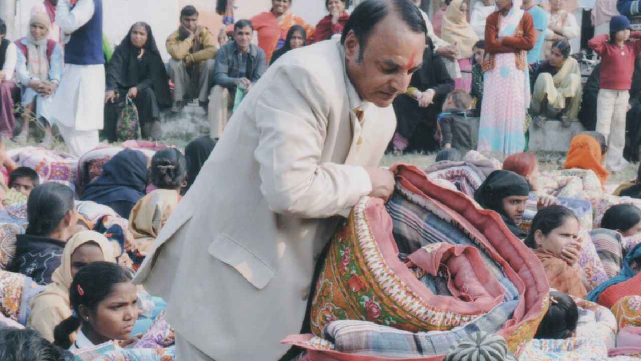 Arvind Kumar Goyal : నువ్వు దేవుడు సామీ.. పేదల కోసం రూ.600 కోట్ల ...